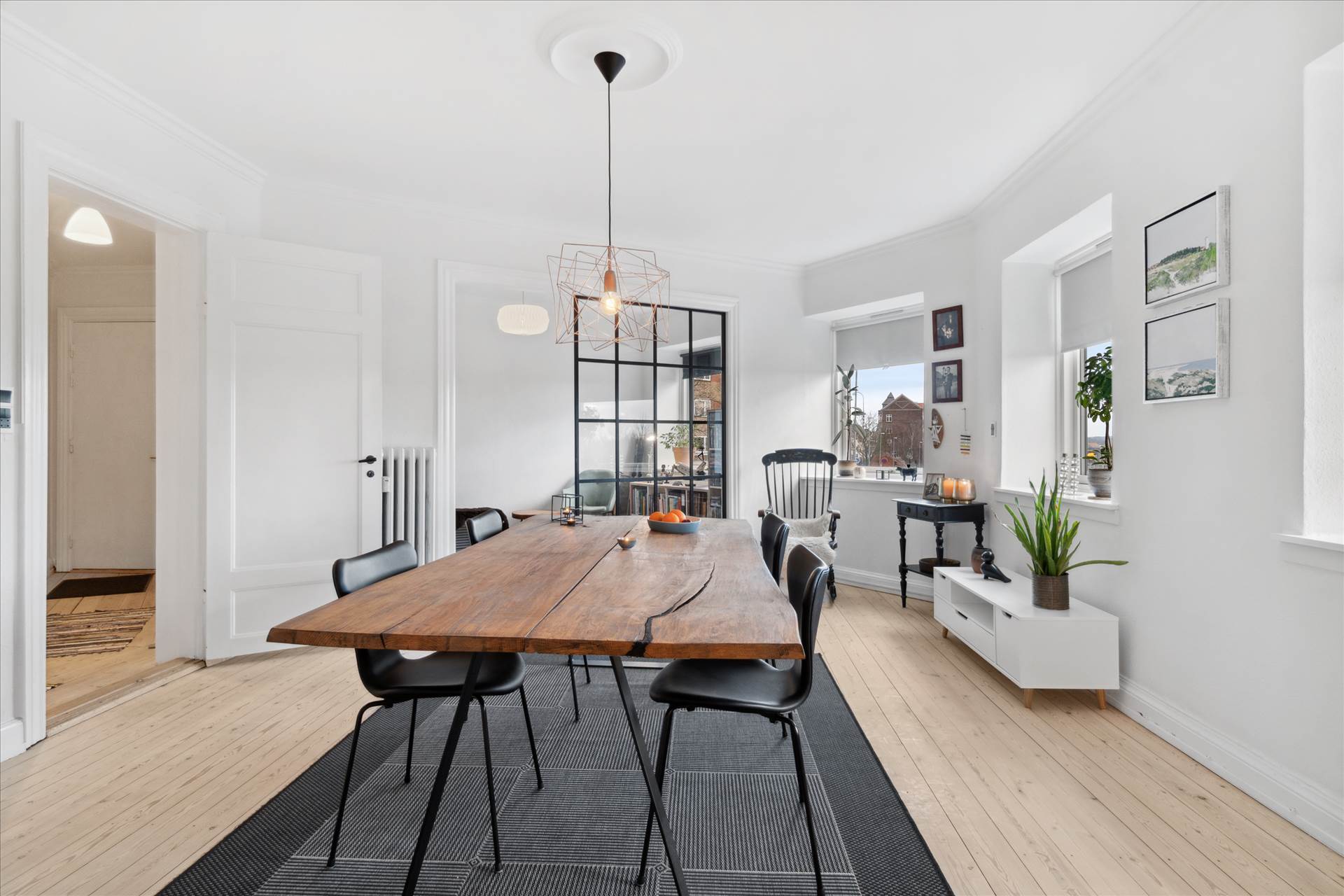 Ejerlejlighed til salg - Vilh. Thomsens Plads 1, 1. tv