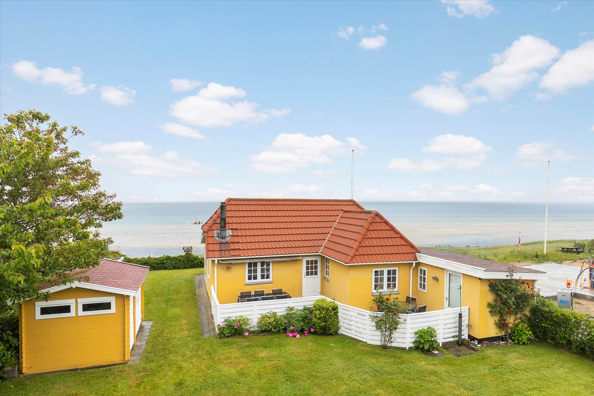 Sommerhus til salg - Over Stranden 13, Lystrup Strand